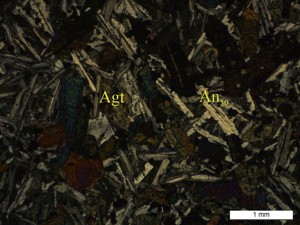 GMGA – Grupo de Mineralogia e Geoquímica Aplicada – 03 – MICROGABRO ...